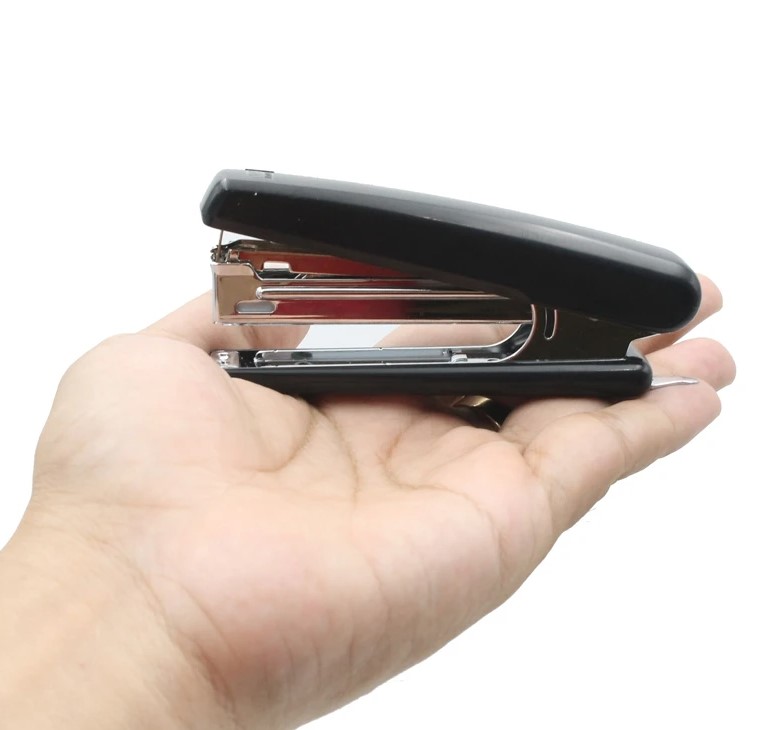 Bấm kim Deli 0221 - VĂN PHÒNG PHẨM VINHEMPICH